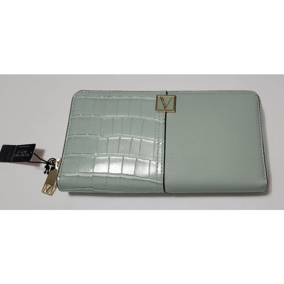 Victoria's Secret | Bags | Nwt Victorias Secret Light Green Wallet ...